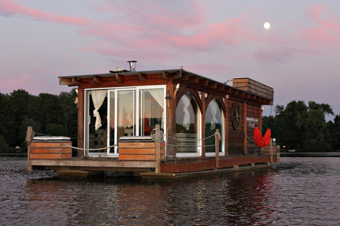These Are Europe's Most Captivating Houseboats | And Now They Can Be ...